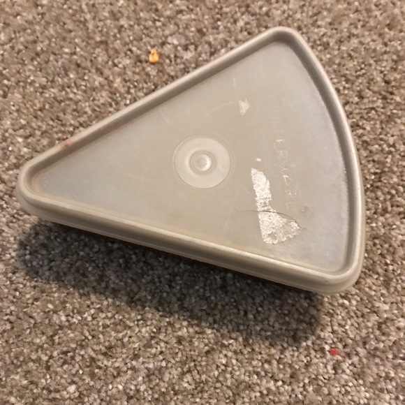 Tupperware | Kitchen | Vintage Tupperware Single Triangle Pie Keeper ...